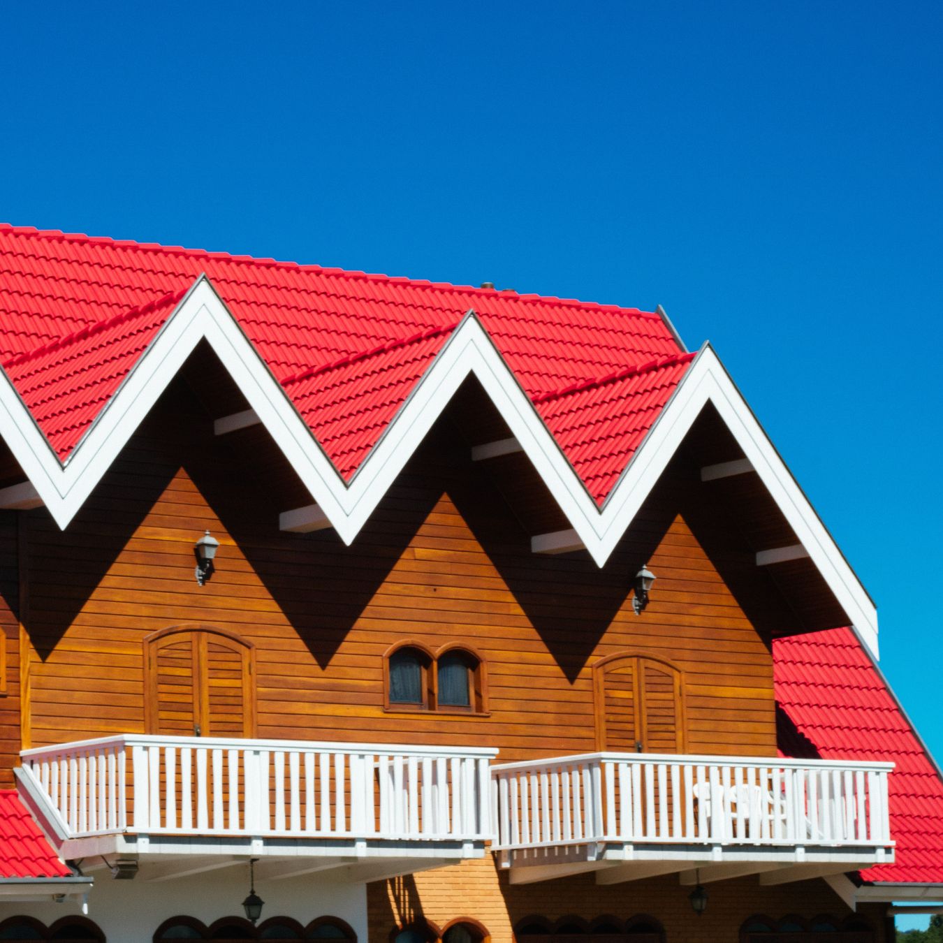 Cajun Softwash: Your Trusted Roof washing specialist